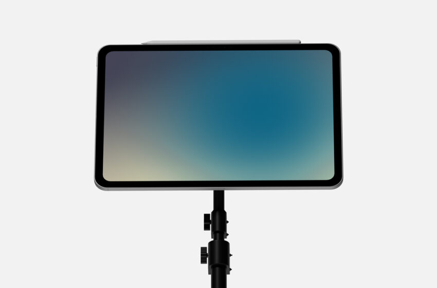 Floating iPad Pro (horizontal) Mockup - Mockup World